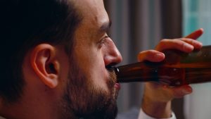 Qual é o Perfil de um Alcoólatra? Sinais e Características